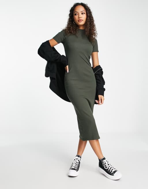 Pull&Bear - Robe tunique mi-longue côtelée - Kaki | ASOS
