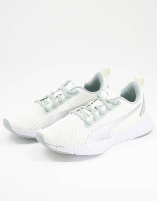 PUMA - Fly Runner - Hvide sneakers | ASOS