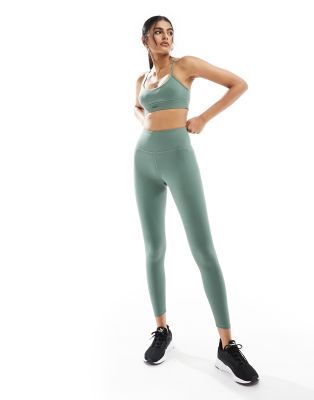PUMA Training Evolve workout set in light green | ASOS