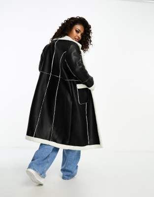 QED London Plus - Manteau aviateur long en imitation cuir avec détails en imitation peau de ...