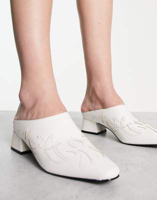 RAID - Brina - Scarpe stile Western bianche aperte dietro | ASOS