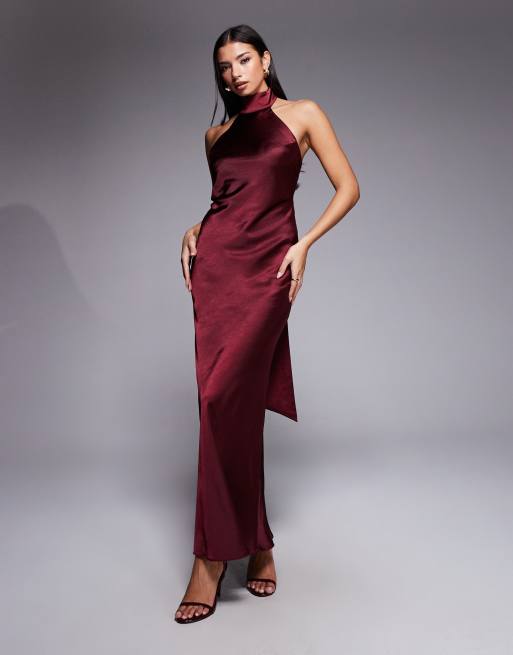 Rare London – Satin-Maxikleid in Pflaume mit Schal-Detail und ...