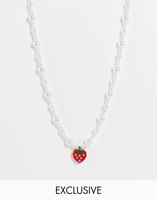 Reclaimed Vintage Inspired Collier Ras De Cou Avec Pendentif Fraise à
