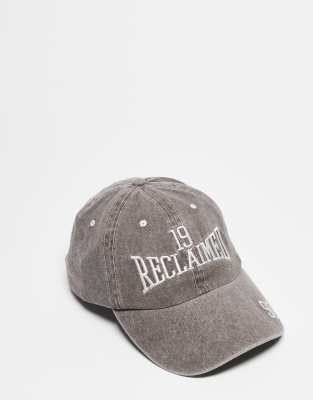Reclaimed Vintage unisex cap with branding in washed grey | ASOS
