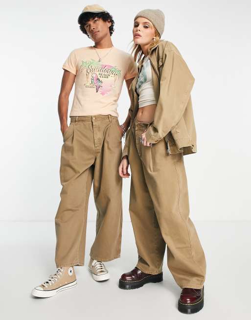 Reclaimed Vintage – Unisex-Jeans in Khaki mit weitem Bein | ASOS