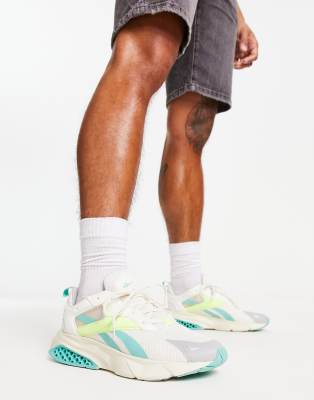 Reebok - Hexalite Legacy - Sneakers color gesso e blu acqua | ASOS
