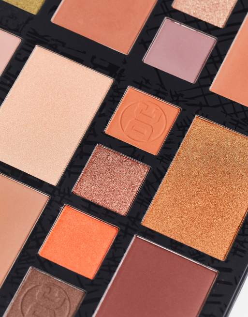 Revolution X DC Comics DC Universe Large Eyeshadow Palette | ASOS