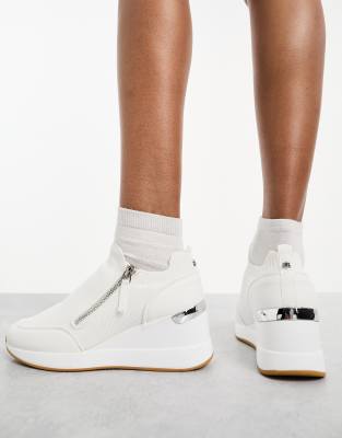 River Island Zip Wedge Runner trainer in White | ASOS