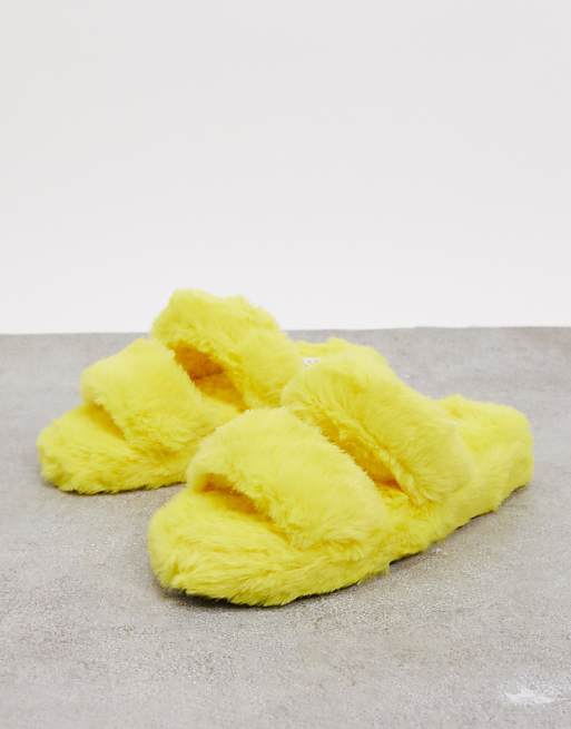 Simmi London - Chaussons pelucheux - Jaune | ASOS Simmi London - Chaussons pelucheux - Jaune | ASOS