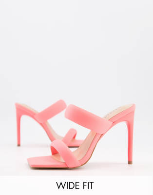 Simmi London Wide Fit Skye padded mules in pink | ASOS