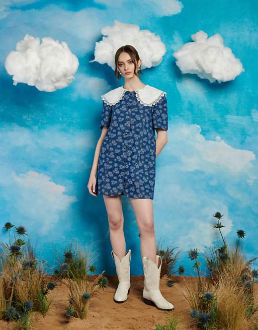 Sister Jane - Denim mini jurk met contrasterend kraagje in blauw | ASOS Sister Jane - Denim mini jurk met contrasterend kraagje in blauw | ASOS
