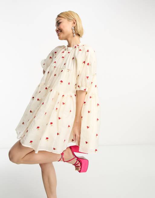 Sister Jane - Prairie - Robe courte à volants et cœurs - Crème | ASOS