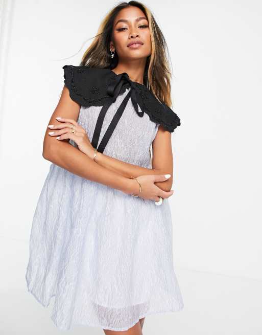 Sister Jane - Robe babydoll courte en organza avec col en velours noir - Bleu pâle | ASOS