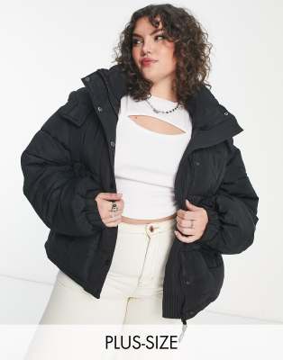 Sixth June Plus oversized cropped hooded puffer jacket in black | ASOS