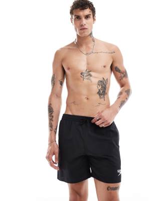 Speedo – Essentials – Röda badshort spå 16 tum | ASOS