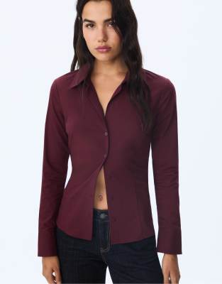 Stradivarius - Camicia aderente basic color melanzana | ASOS