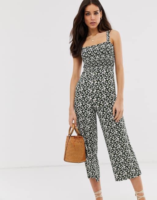 Stradivarius – Gekräuselter Jumpsuit mit Gänseblümchenmuster | ASOS