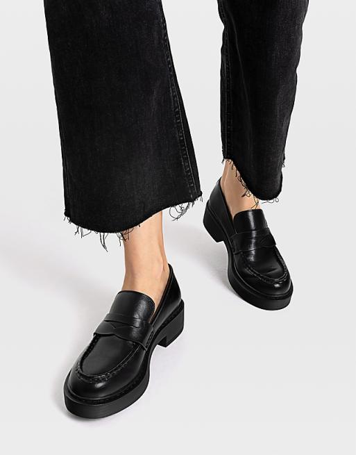 Stradivarius – Loafer in Schwarz mit dicker Sohle | ASOS Stradivarius – Loafer in Schwarz mit dicker Sohle | ASOS