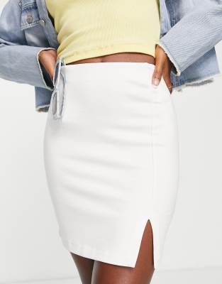 Stradivarius - Mini-jupe fendue - Blanc | ASOS