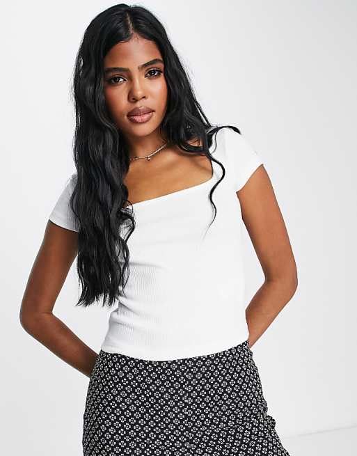 Stradivarius – Nahtloses Oberteil in Weiß mit eckigem Ausschnitt | ASOS Stradivarius – Nahtloses Oberteil in Weiß mit eckigem Ausschnitt | ASOS