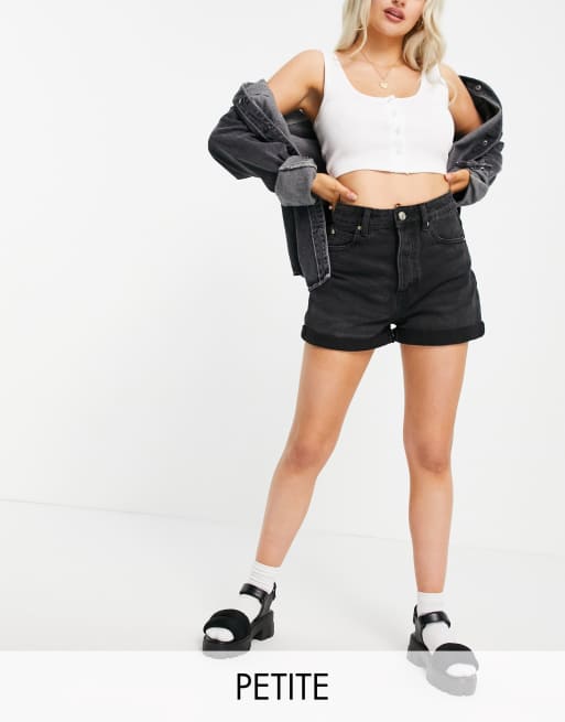 Stradivarius Petite - Short mom en denim - Noir délavé | ASOS