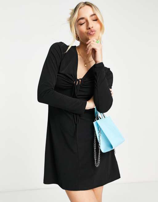 Stradivarius - Robe courte découpée - Noir | ASOS