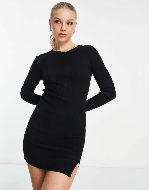 Stradivarius - Robe courte en maille à col rond - Noir | ASOS