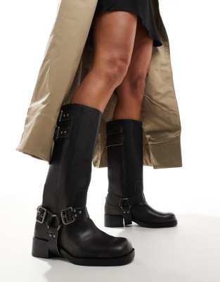 Stradivarius - Stivali biker grigi con fibbie | ASOS
