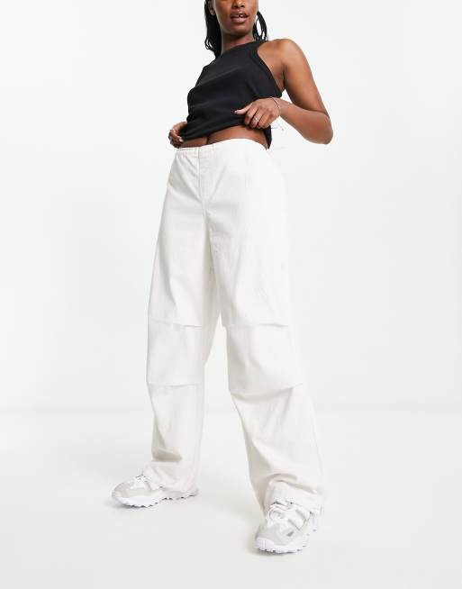 Stradivarius Str Pantalon Parachute Oversize En Velours Côtelé