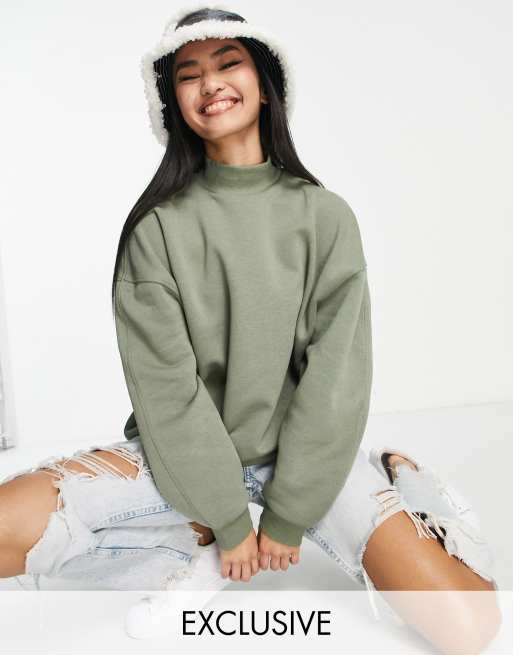 Stradivarius - Sweat à col montant - Vert sauge | ASOS