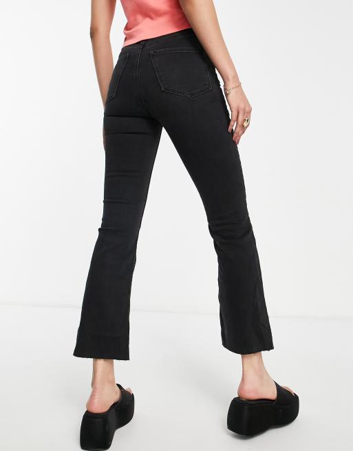 Stradivarius Tall - Jean évasé court - Noir | ASOS