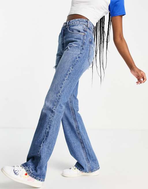 Stradivarius ultimate authentic flare jeans in medium blue | ASOS