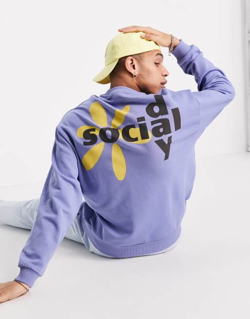 Sudadera Azul Extragrande Con Logo Y Estampado Gráfico En La Espalda De