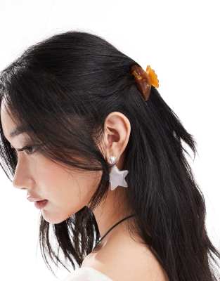 SUI AVA helle sunkissed mini hair claw clip in brown marble | ASOS