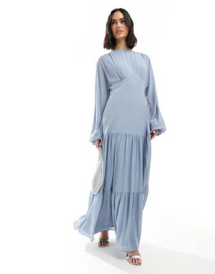 TFNC - Bruidsmeisjes - Maxi-jurk van chiffon met rok met stroken in blauw | ASOS