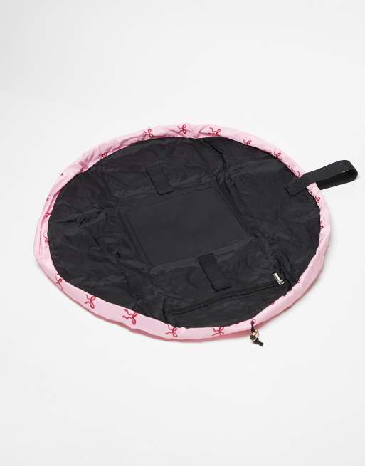 The Flat Lay Co. x ASOS EXCLUSIVE Drawstring Makeup Bag in Pink Bows | ASOS