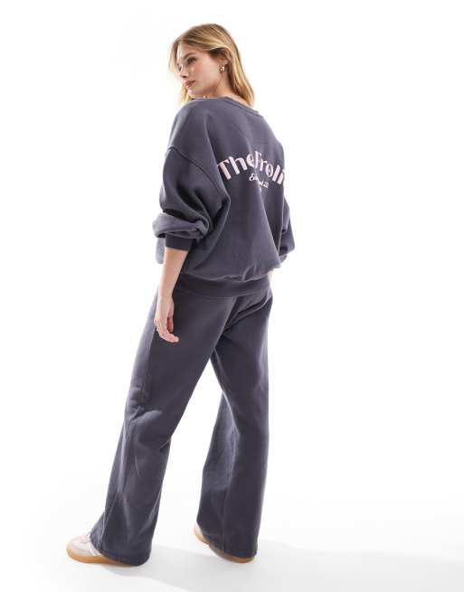 The Frolic X Bella Stovey Exclusive Oversized Logo T Shirt Sweatshirt