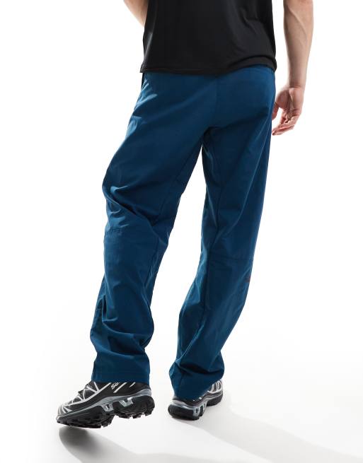 The North Face Abukuma belted trousers in navy