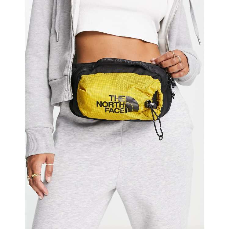 The North Face Bozer III L GroBe Gurteltasche in Gelb und Schwarz
