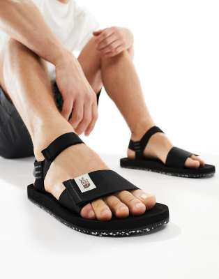 The North Face Skeena logo sandals in black | ASOS