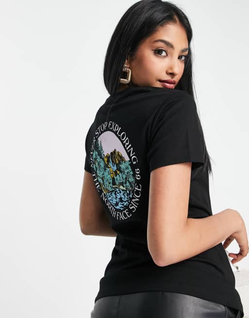 The North Face - T3 - T-shirt met print op de rug in zwart | ASOS