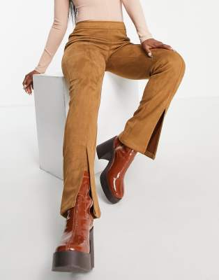 Threadbare – Bellamy – Bruna byxor i mocka med slits framtill | ASOS