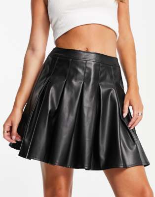Threadbare - Liz - Mini-jupe plissée en similicuir - Noir | ASOS