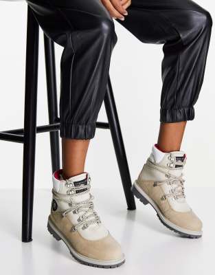 Timberland x tommy store