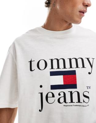 Tommy Jeans 90s logo T shirt in white ASOS