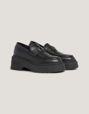 Tommy Jeans chunky platform loafer in Black | ASOS