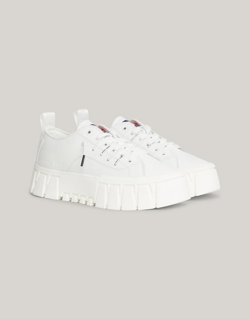 Tommy Jeans Cleat Platform Trainers in Light Grey | ASOS