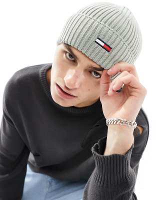 Tommy Jeans ribbed flag logo beanie in grey | ASOS