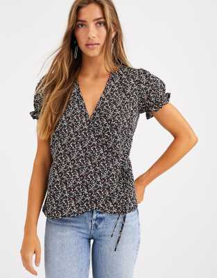 Top cruzado con flores de Vila | ASOS