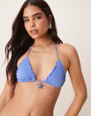Top de bikini azul aciano triangular con bordes ondulados y detalle de estrella de mar Alice de ...